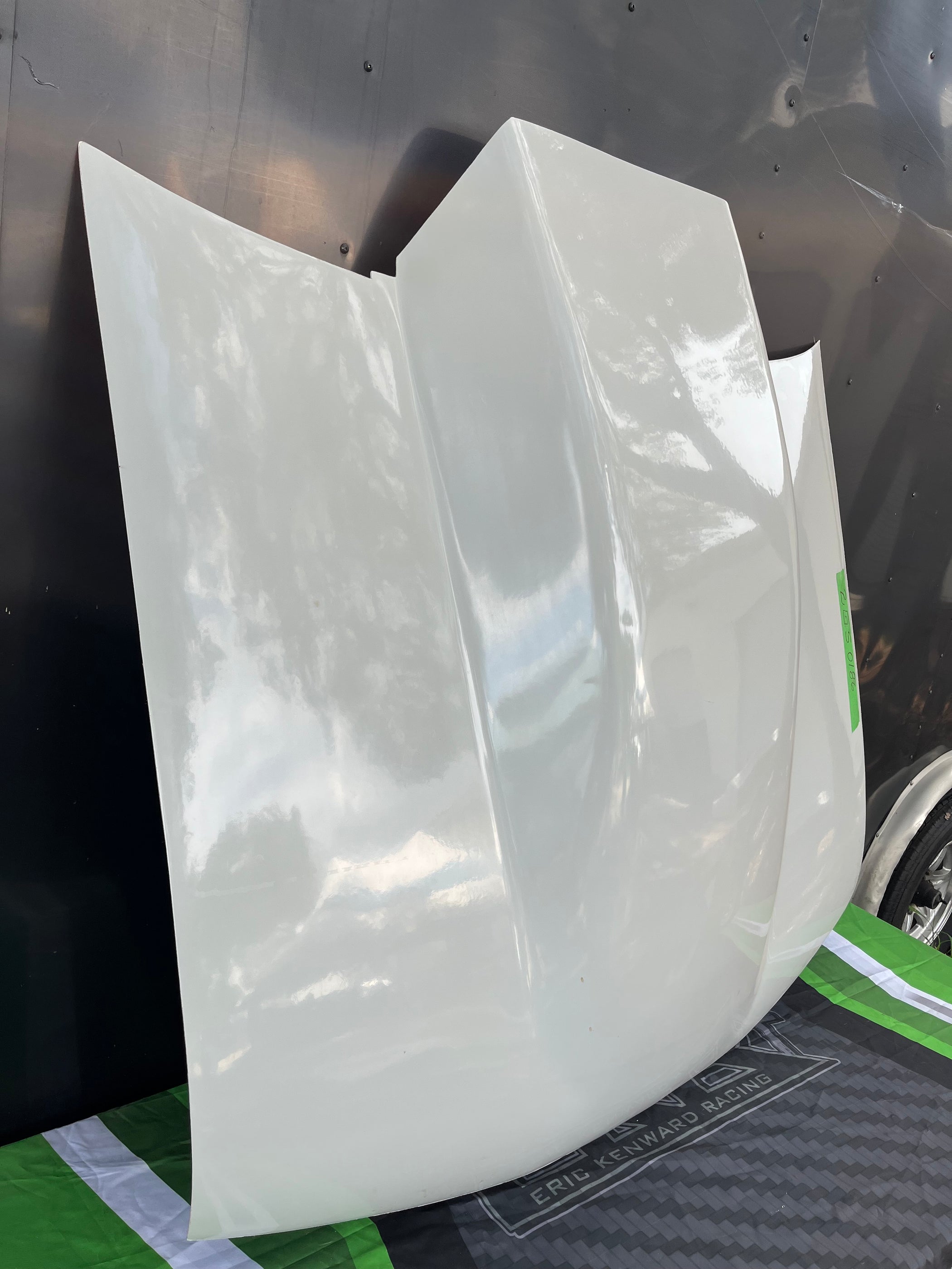 2nd Gen S10 6’’ Bubble Hood — Eric Kenward Racing