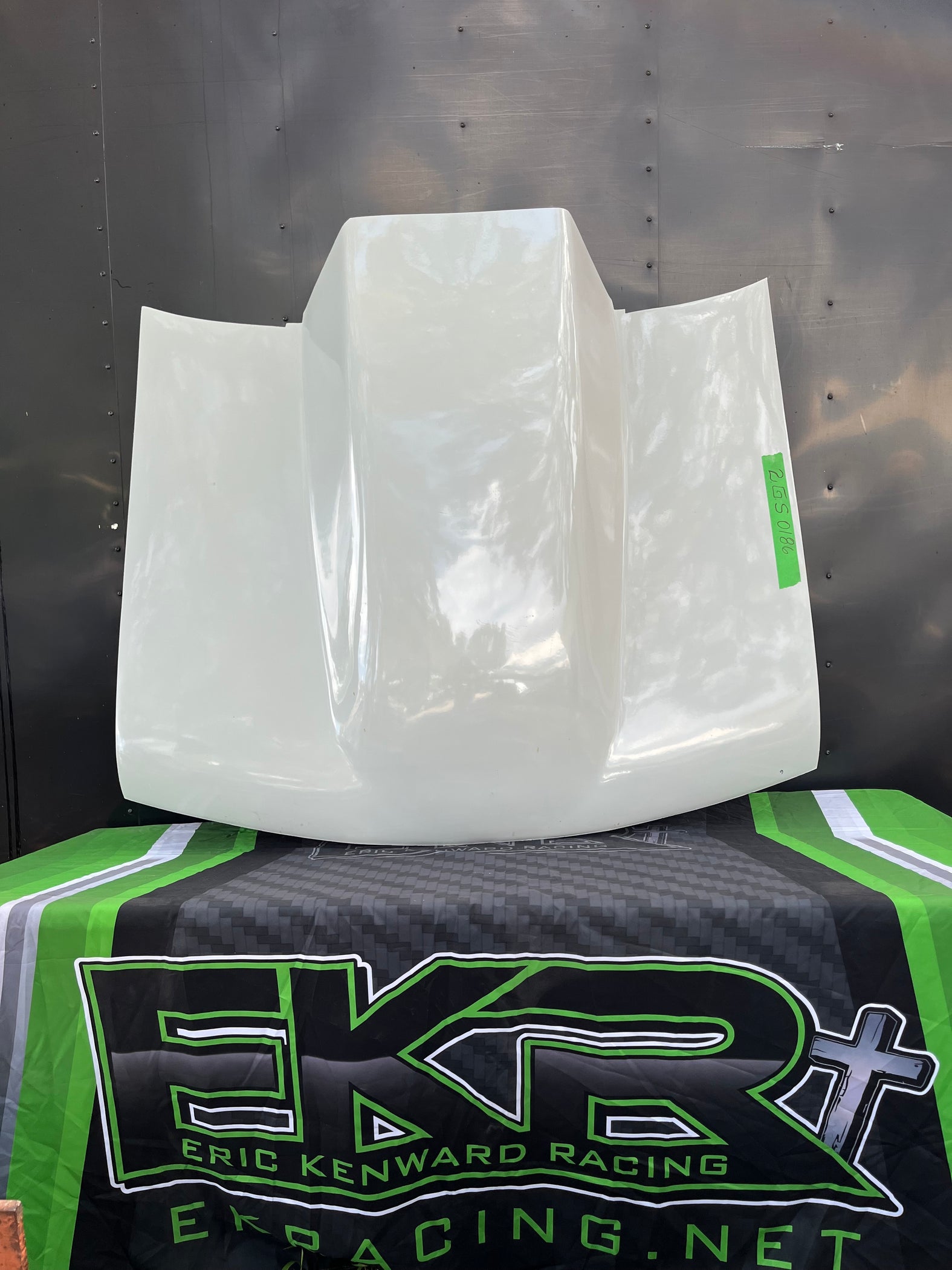 2nd Gen S10 6’’ Bubble Hood — Eric Kenward Racing